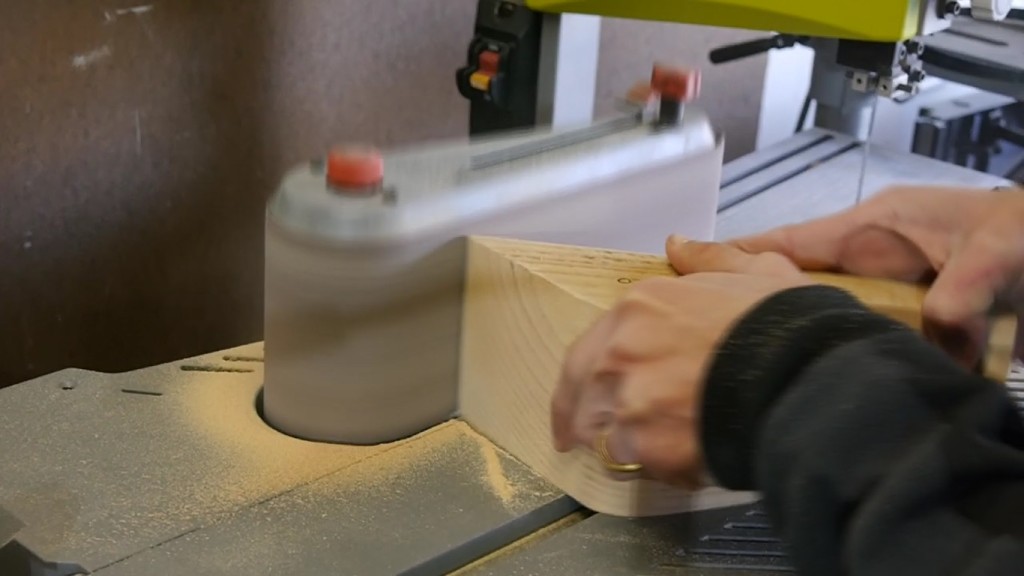 How to make a Mobile Tool Base With Free Plans - Tool Craze